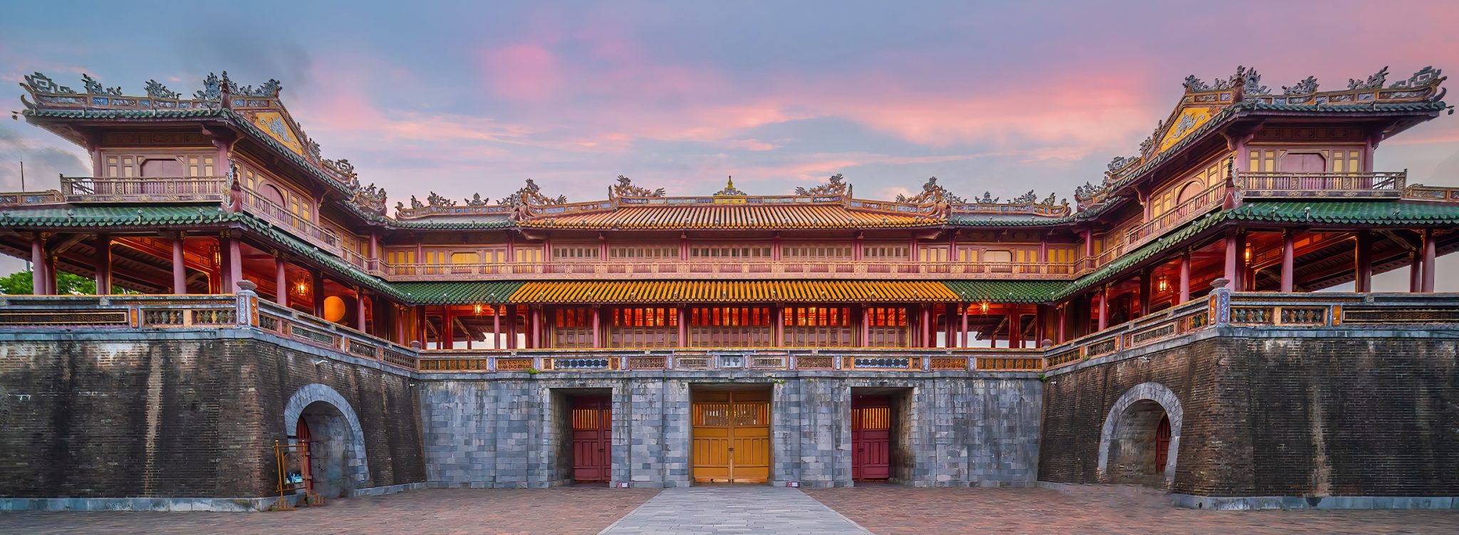 GRAND ROYAL RIVESIDE HUE